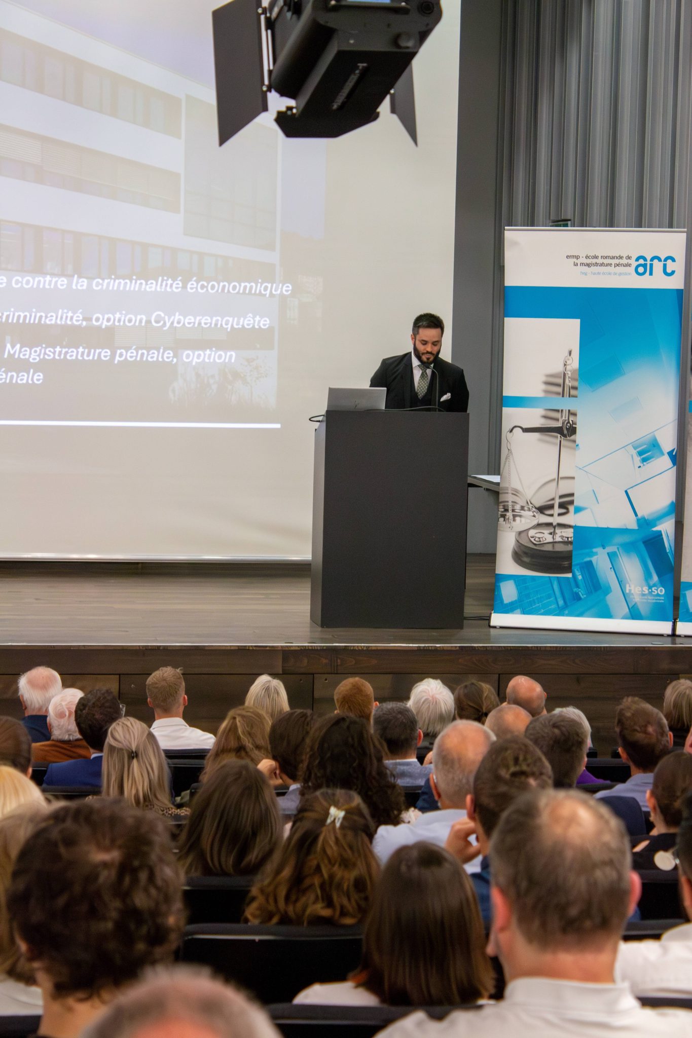 26 nouveaux Master of Advanced Studies délivrés à la Haute école de gestion Arc - Haute-Ecole Arc